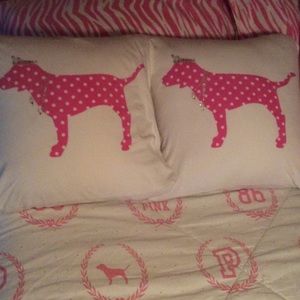 PINK Victoria's Secret | Bedding | Just Showingrare Vs Queen Bed Set ...